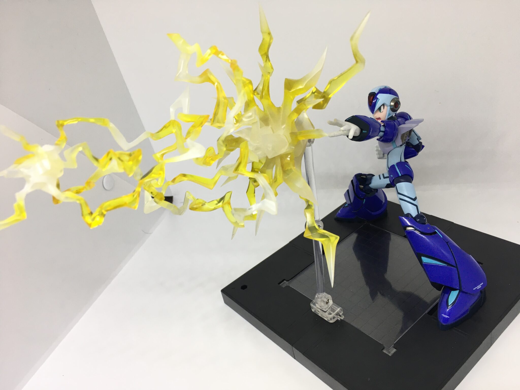 Figure Review: Tru-Force Megaman X Designer Series - Mecha Alliance