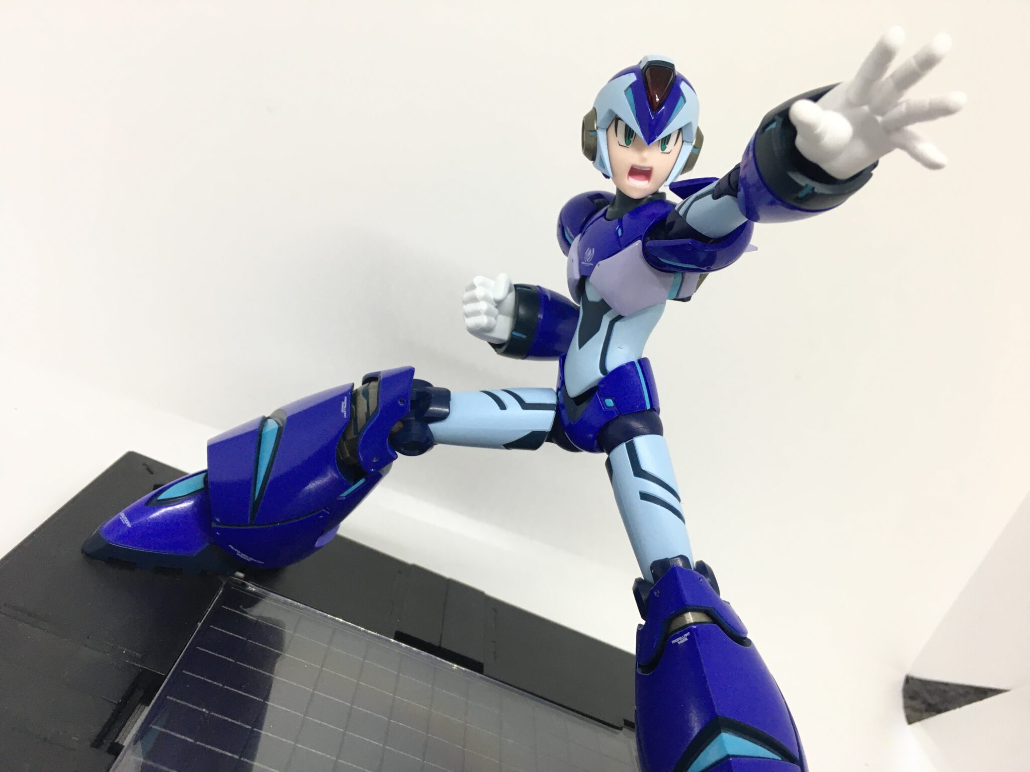 Figure Review: Tru-Force Megaman X Designer Series - Mecha Alliance