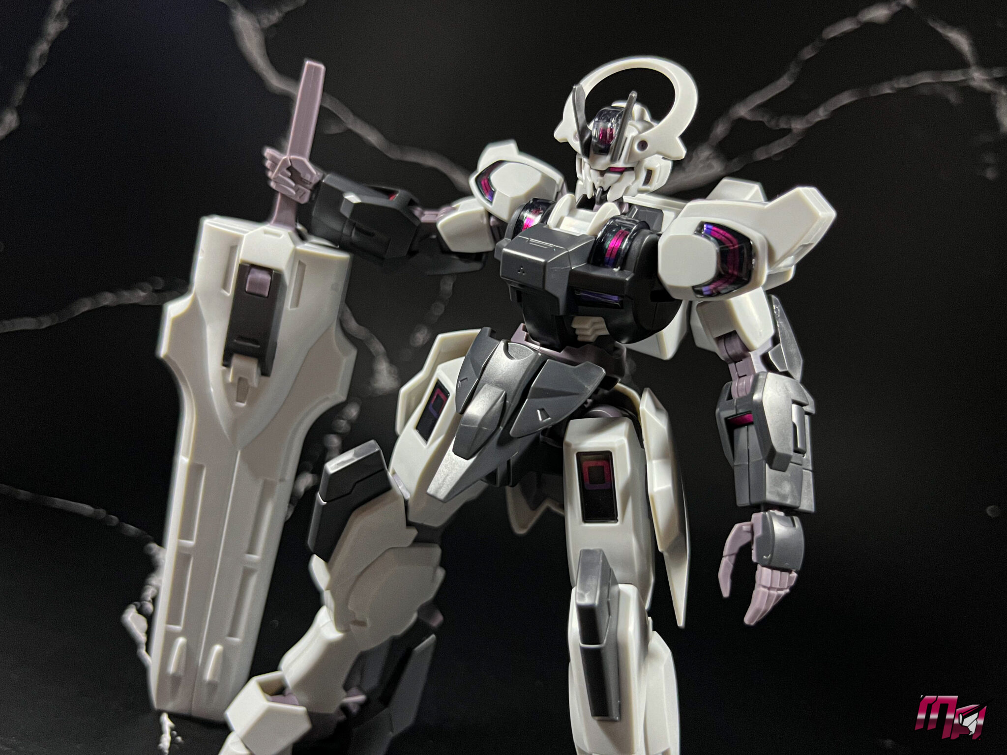 Kit review: HG TWFM 1/144 Gundam Schwarzette - Mecha Alliance