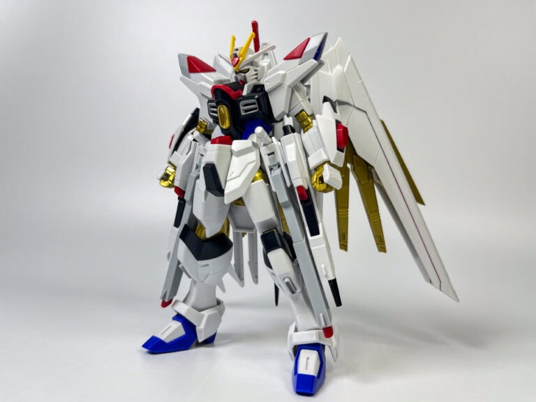 Kit review: HGCE 1/144 Mighty Strike Freedom Gundam (+ Strike Freedom ...