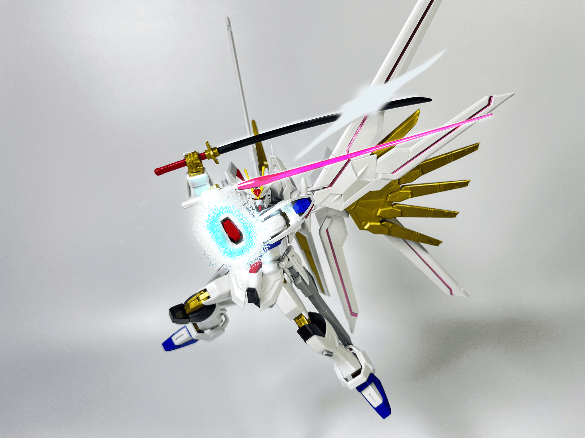 Kit review: HGCE 1/144 Mighty Strike Freedom Gundam (+ Strike Freedom ...