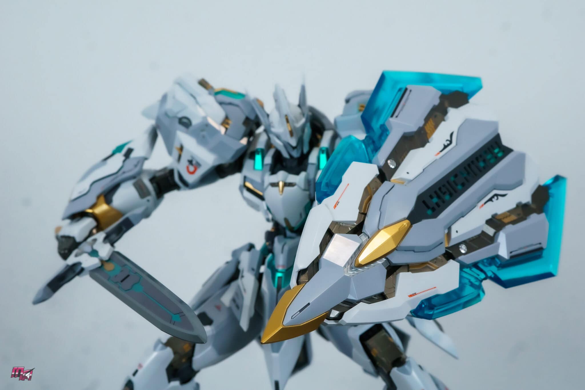 Figure Review: Moshow - Progenitor Effect - Lancelot of the Lake ...